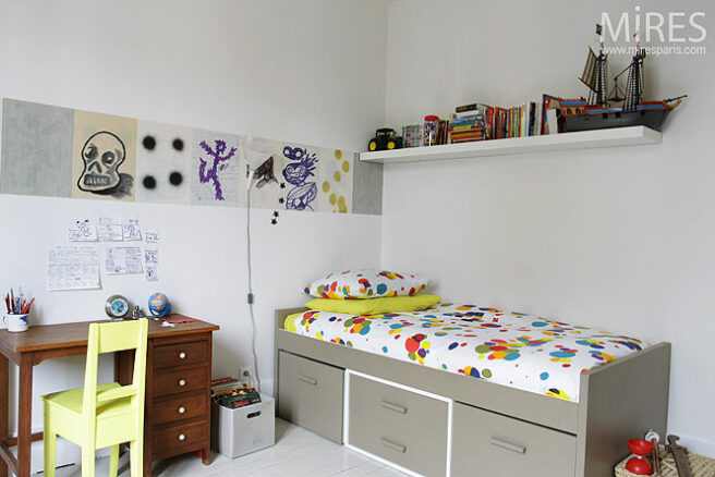 Chambre de garçon. C0137 | Mires Paris